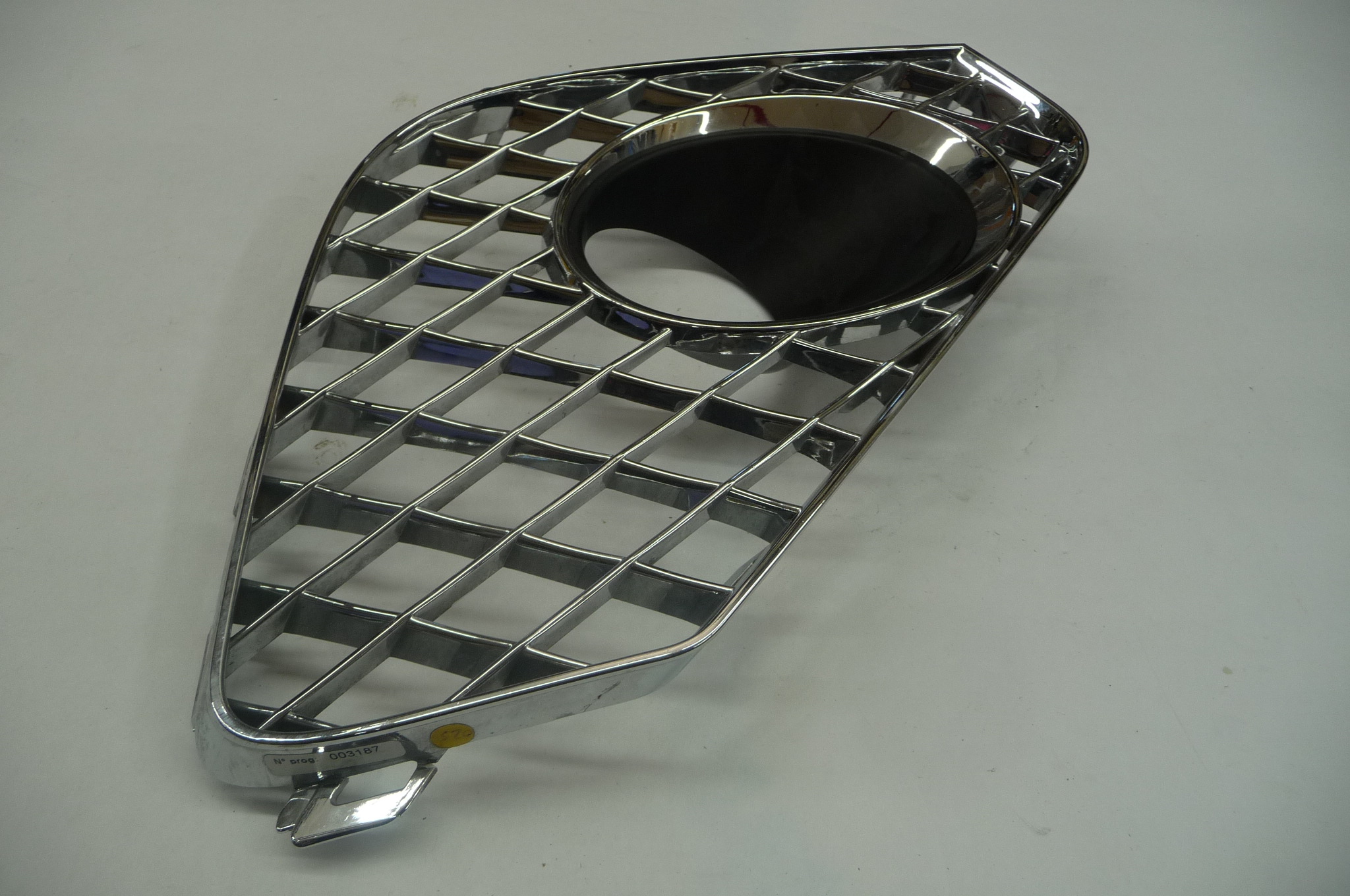20-22 Bentley Continental GT Right Front Outer Bumper Grille 3SD807684A ...