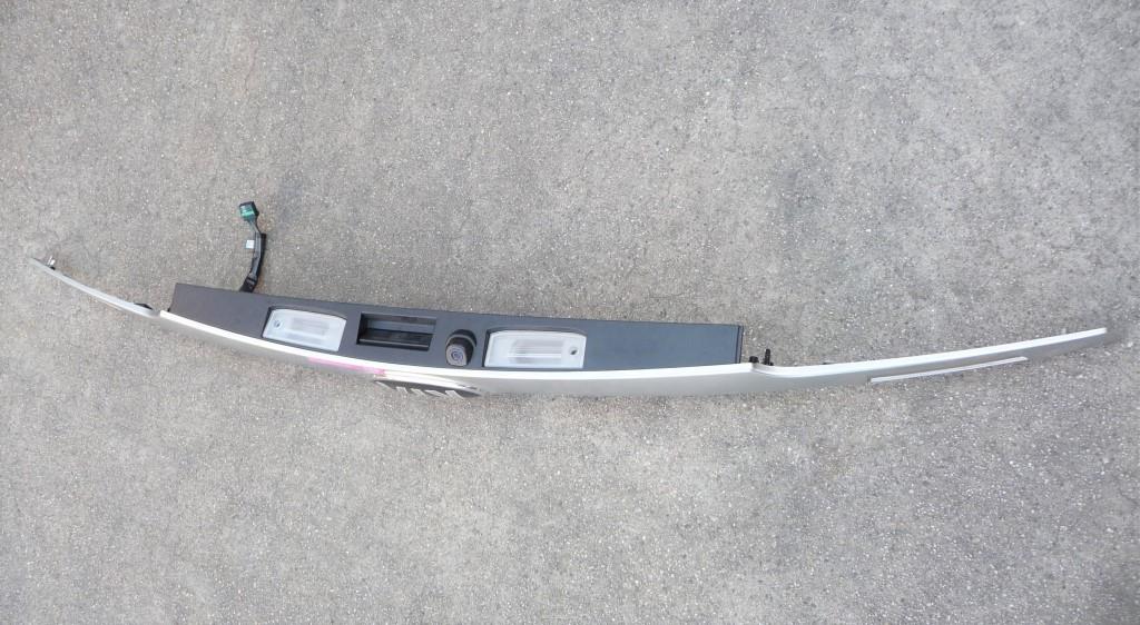 2021-2022 Kia Seltos Rear Liftgate Center Trim Garnish Molding 87311 ...