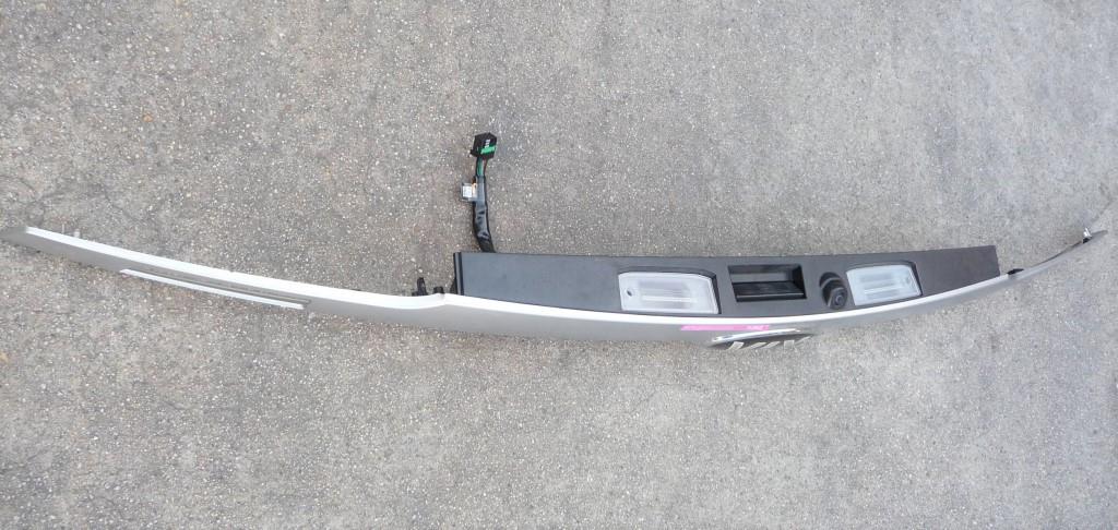 2021-2022 Kia Seltos Rear Liftgate Center Trim Garnish Molding 87311 ...