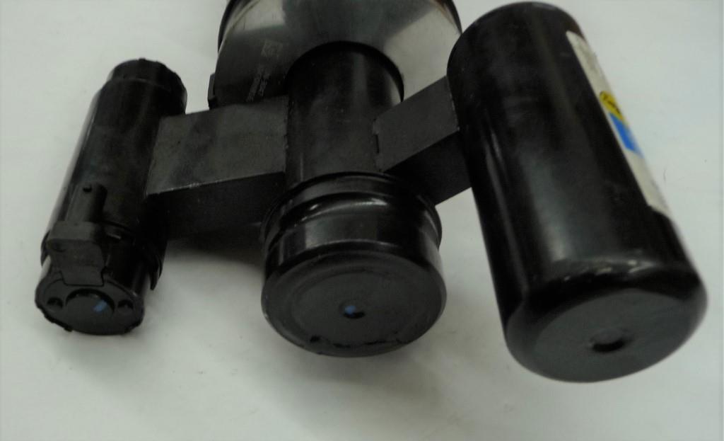 2016-2022 Tesla Model S Adaptive Air Spring Module, Front RH 1066366-99 ...