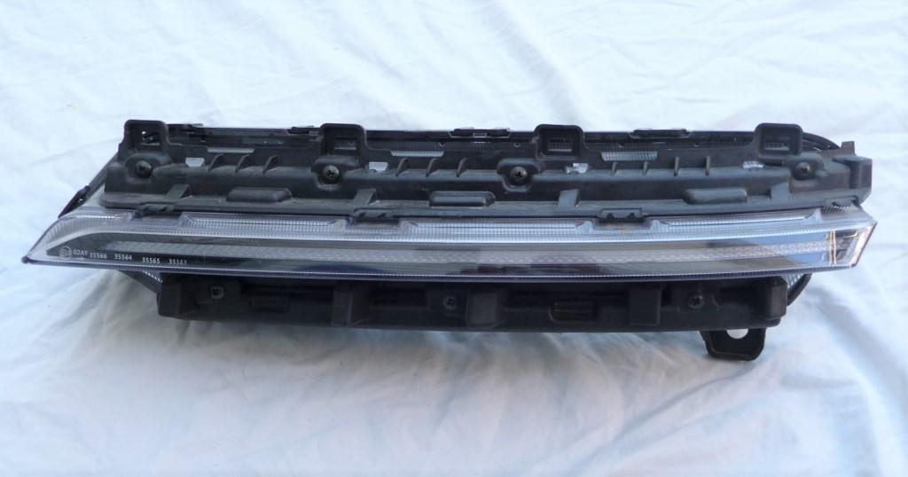 2021-2022 Kia Seltos Front Left Driver Daytime Running Light 92108 ...