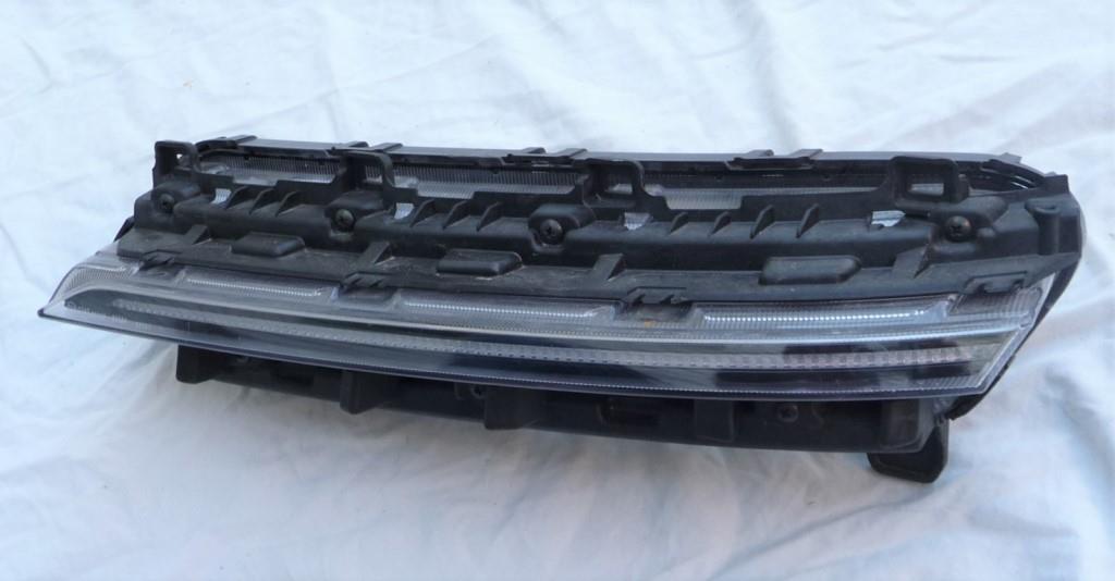 2021-2022 Kia Seltos Front Left Driver Daytime Running Light 92108 ...