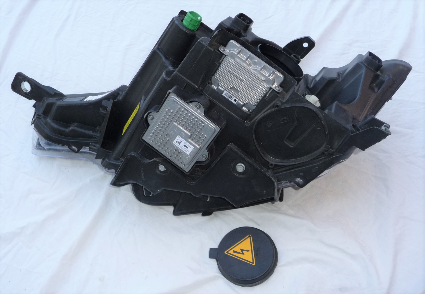 2017-2018 Maserati Levante M161 Right Passenger HID Headlight Lamp ...