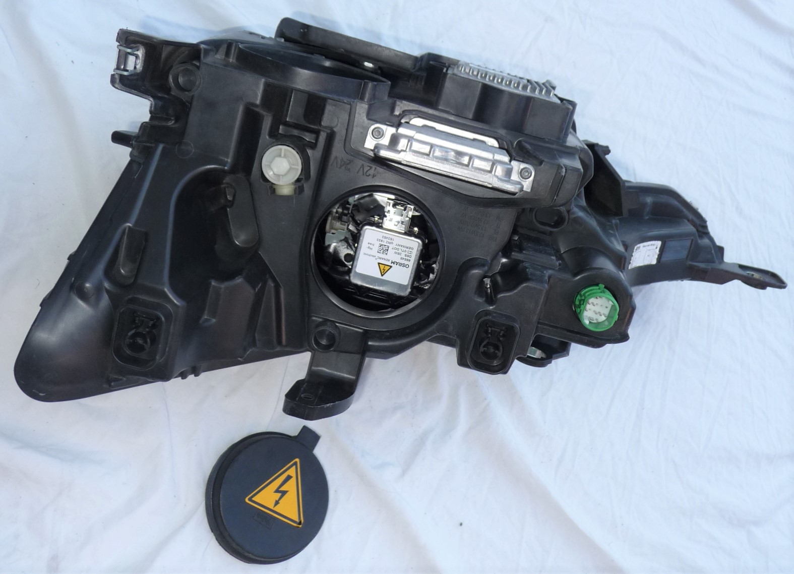 2017-2018 Maserati Levante M161 Right Passenger HID Headlight Lamp ...