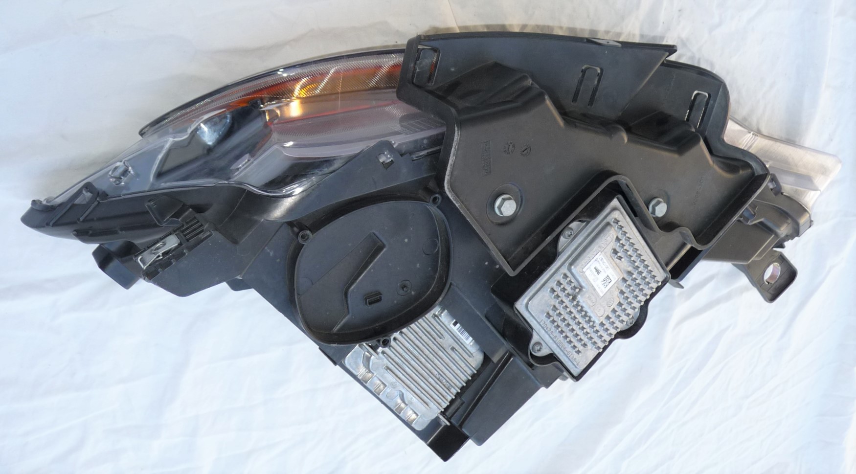 2017-2018 Maserati Levante M161 Right Passenger HID Headlight Lamp ...