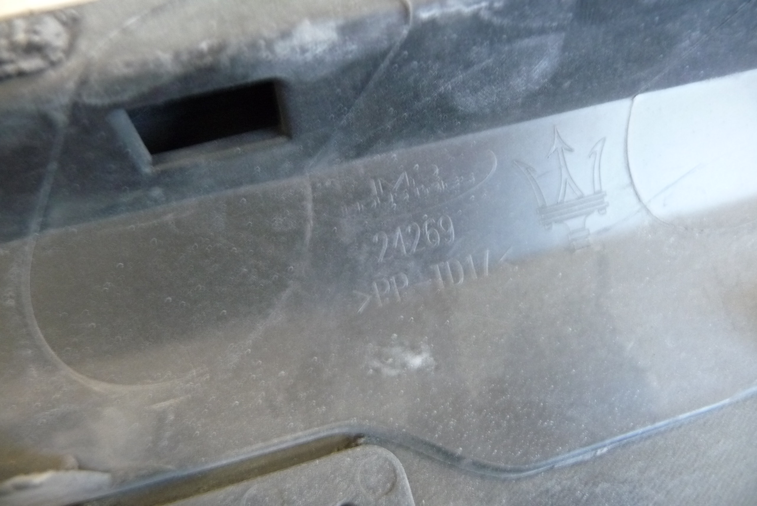 2018-2020 Maserati Quattroporte m156 Front Bumper Cover 673006997 OEM ...