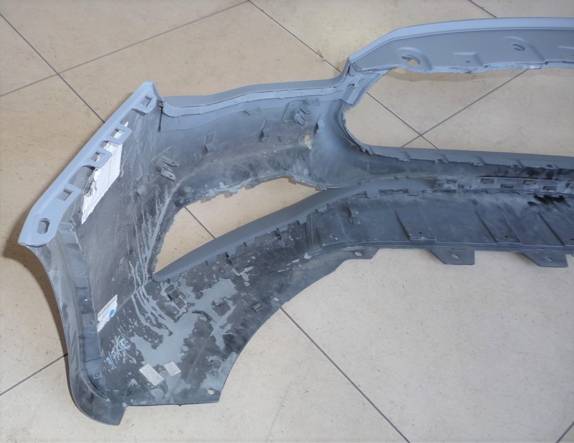 2018-2020 Maserati Quattroporte m156 Front Bumper Cover 673006997 OEM ...
