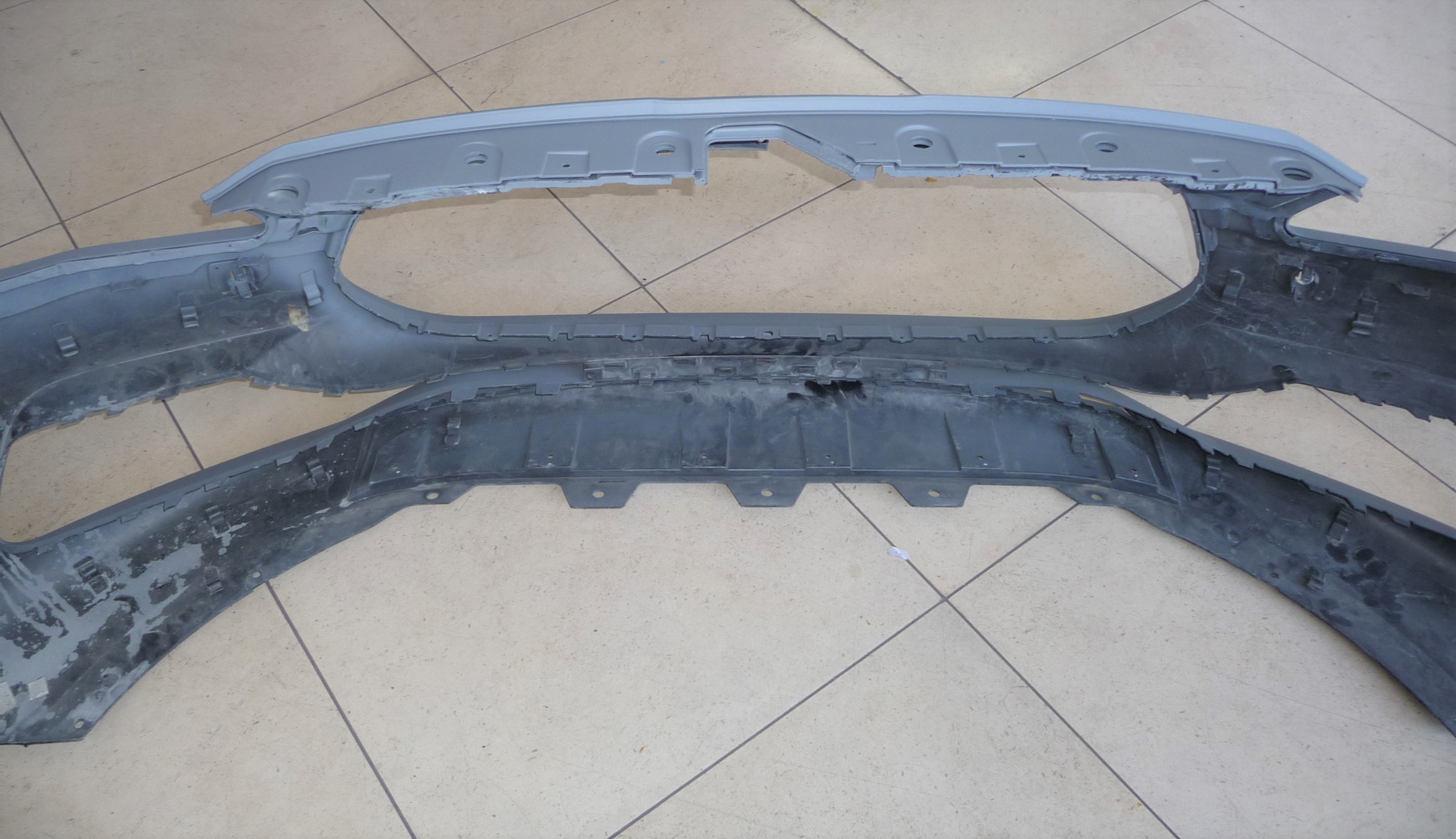 2018-2020 Maserati Quattroporte m156 Front Bumper Cover 673006997 OEM ...