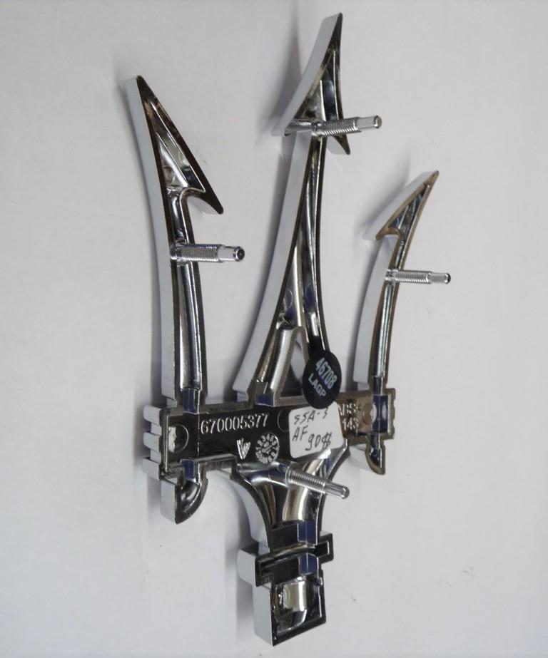 2014-2017 Maserati Quattorporte Ghibli Front Grille Emblem Badge ...