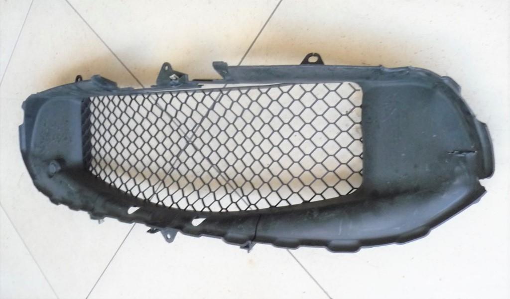 17-18 Maserati Quattroporte Front Bumper Lower Air Shutter Cover ...