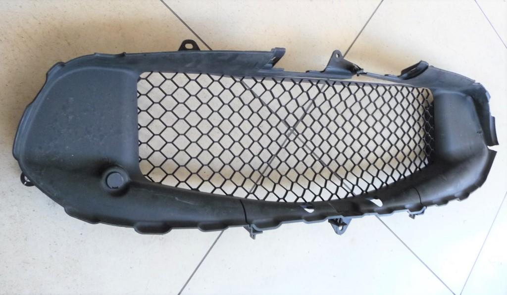 17-18 Maserati Quattroporte Front Bumper Lower Air Shutter Cover ...