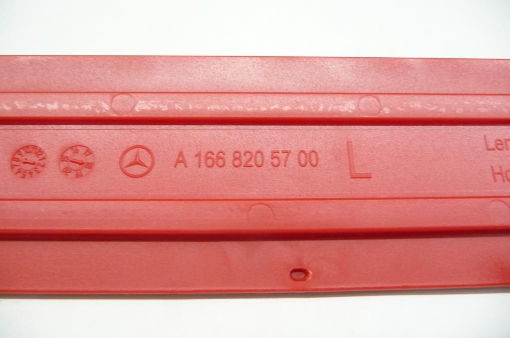 2017-2019 Mercedes Benz X166 GLS550 Rear Bumper Left Reflector ...