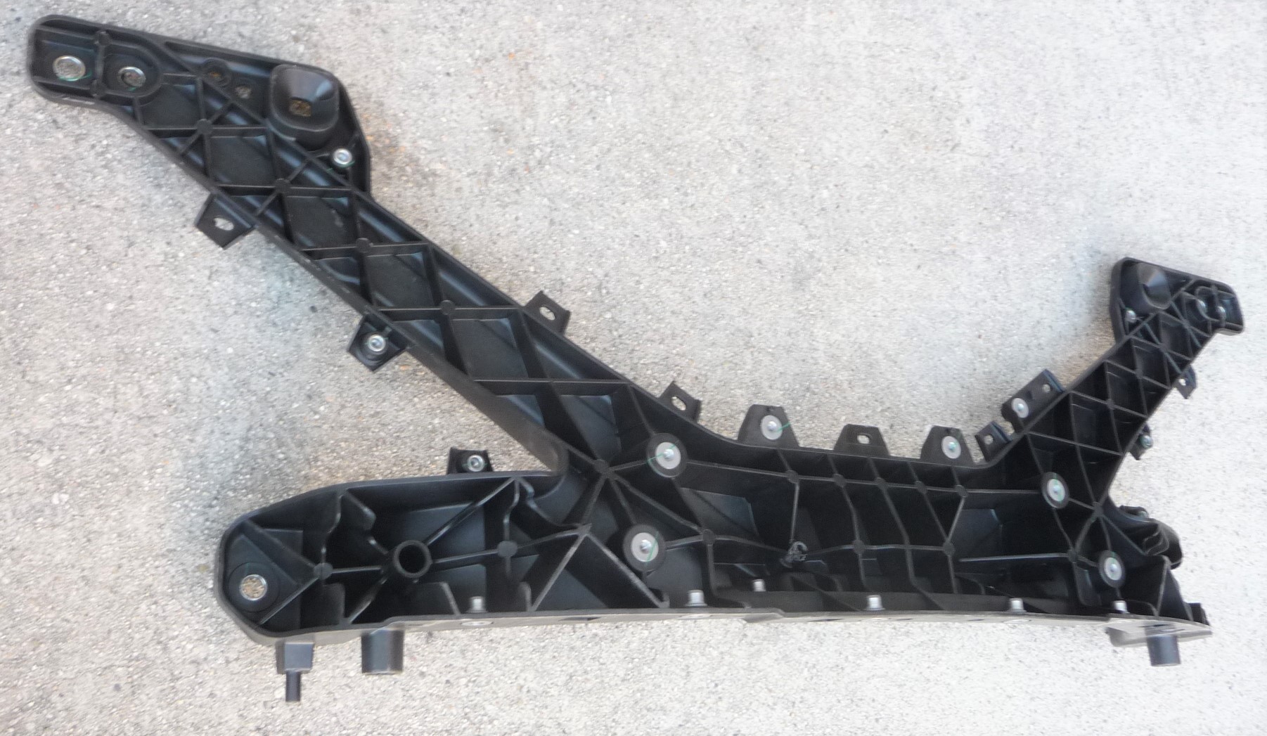 2021-2022 Tesla Model 3 Front Radiator Support Bracket Frame 1083501-00 ...