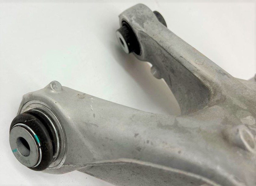 2017-2022 Tesla Model 3 Rear Left Side Spindle Knuckle Hub 1044411-00-G ...