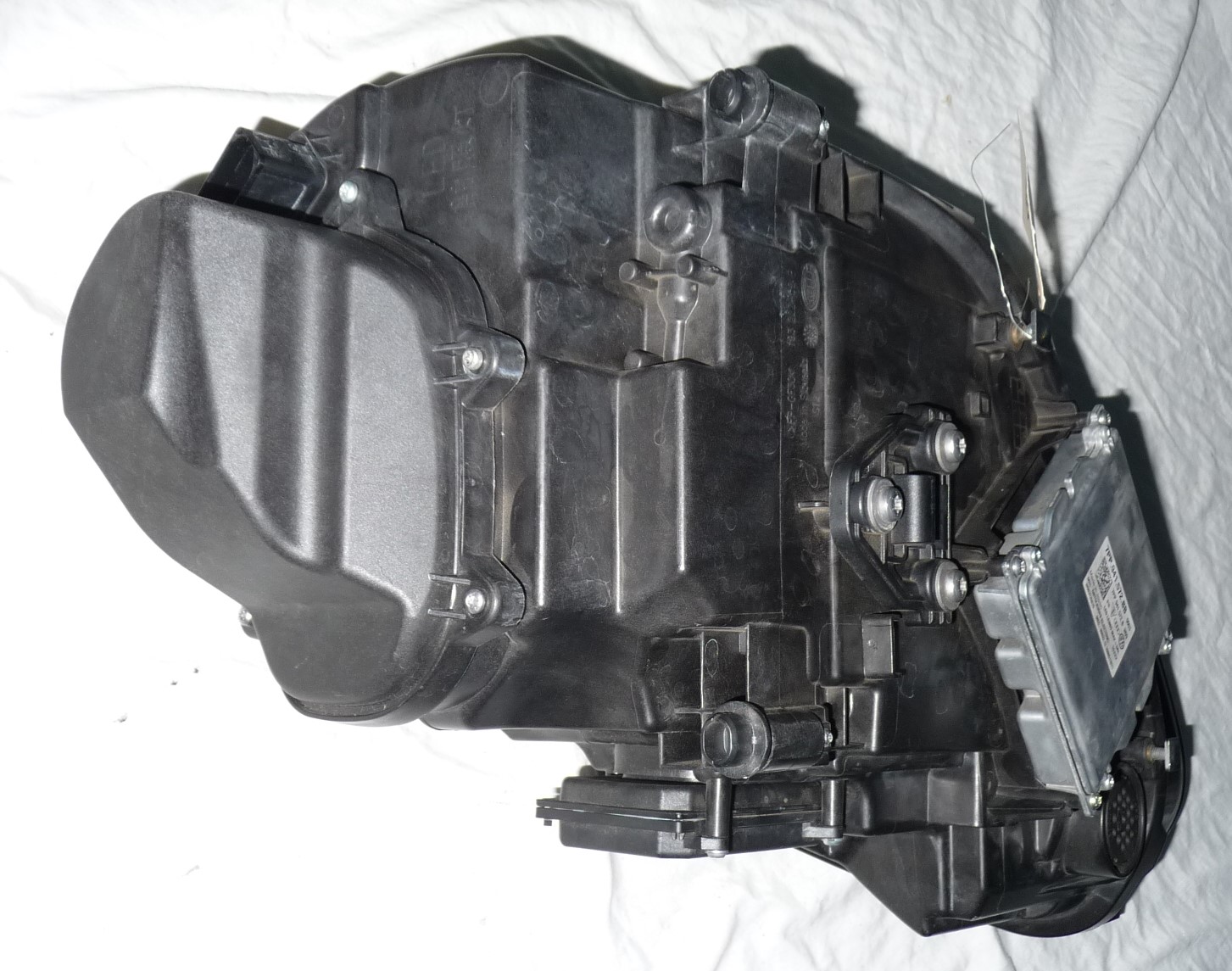 2015-2018 Porsche Cayenne Right Passenger Side Full LED Headlight 7P5941036L OEM | LA Global Parts