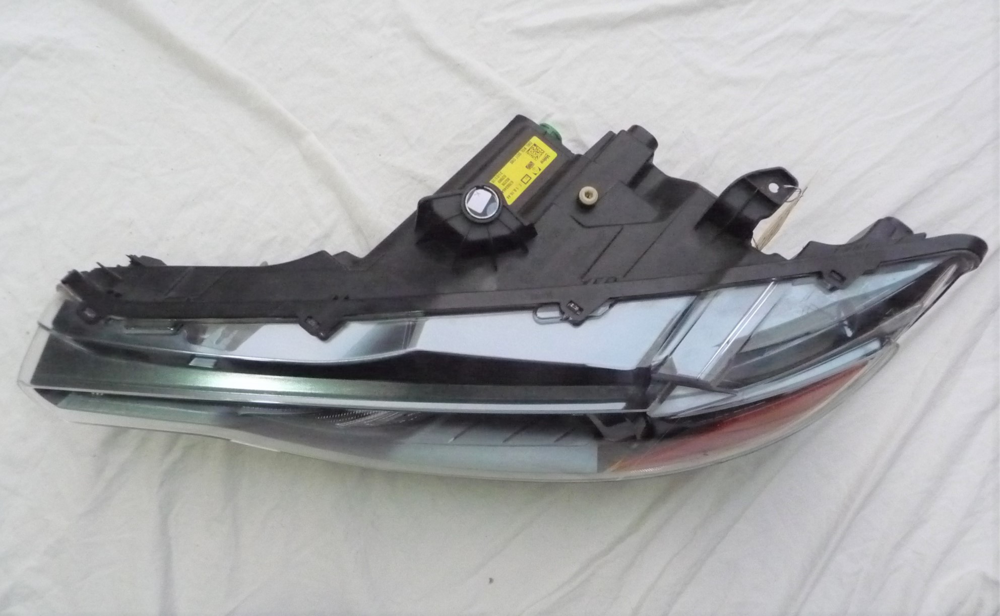 17-18 Maserati Levante M161 Left HID Headlight 670034641 670034642 OE ...