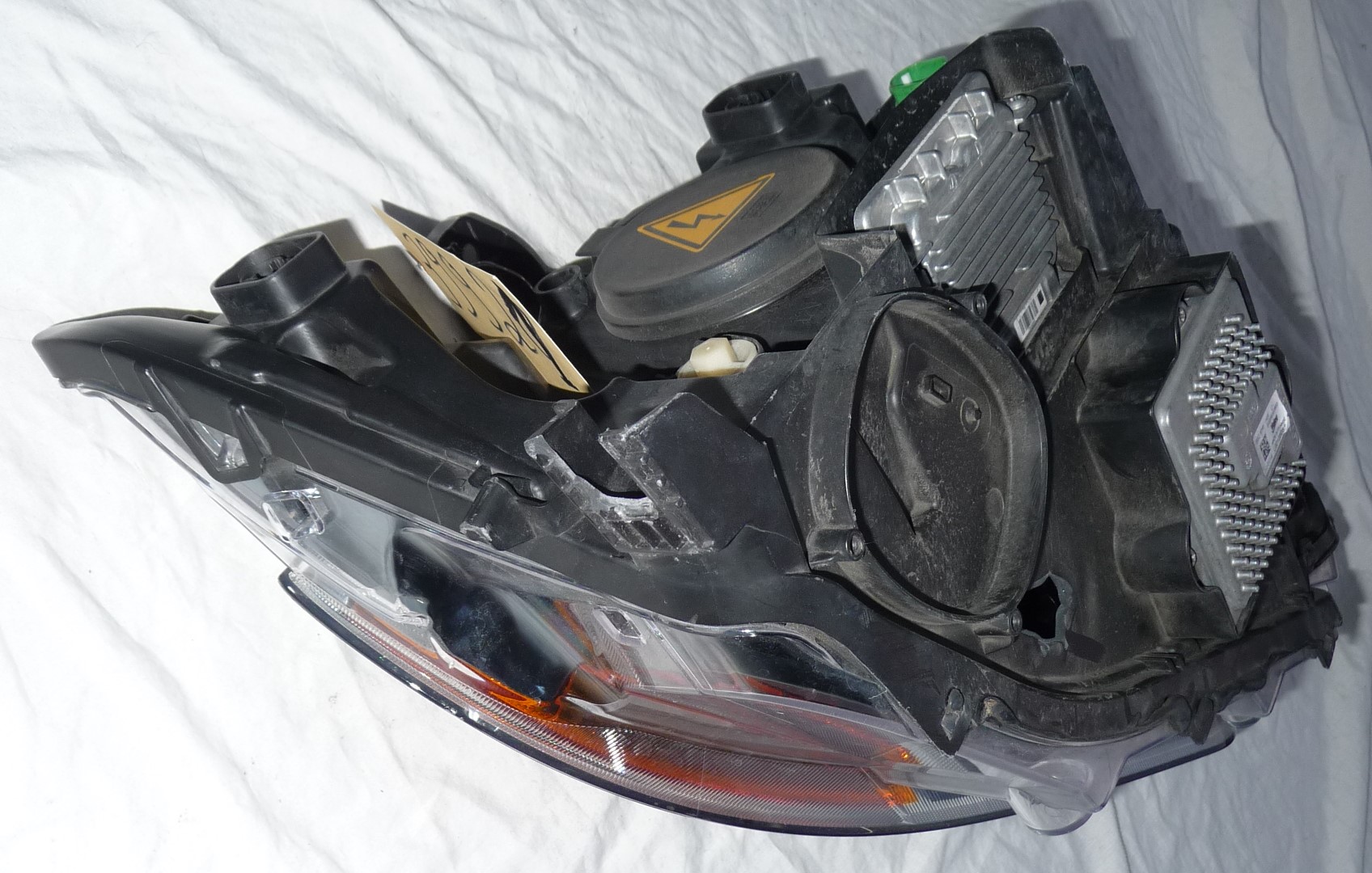 17-18 Maserati Levante M161 Left HID Headlight 670034641 670034642 OE ...