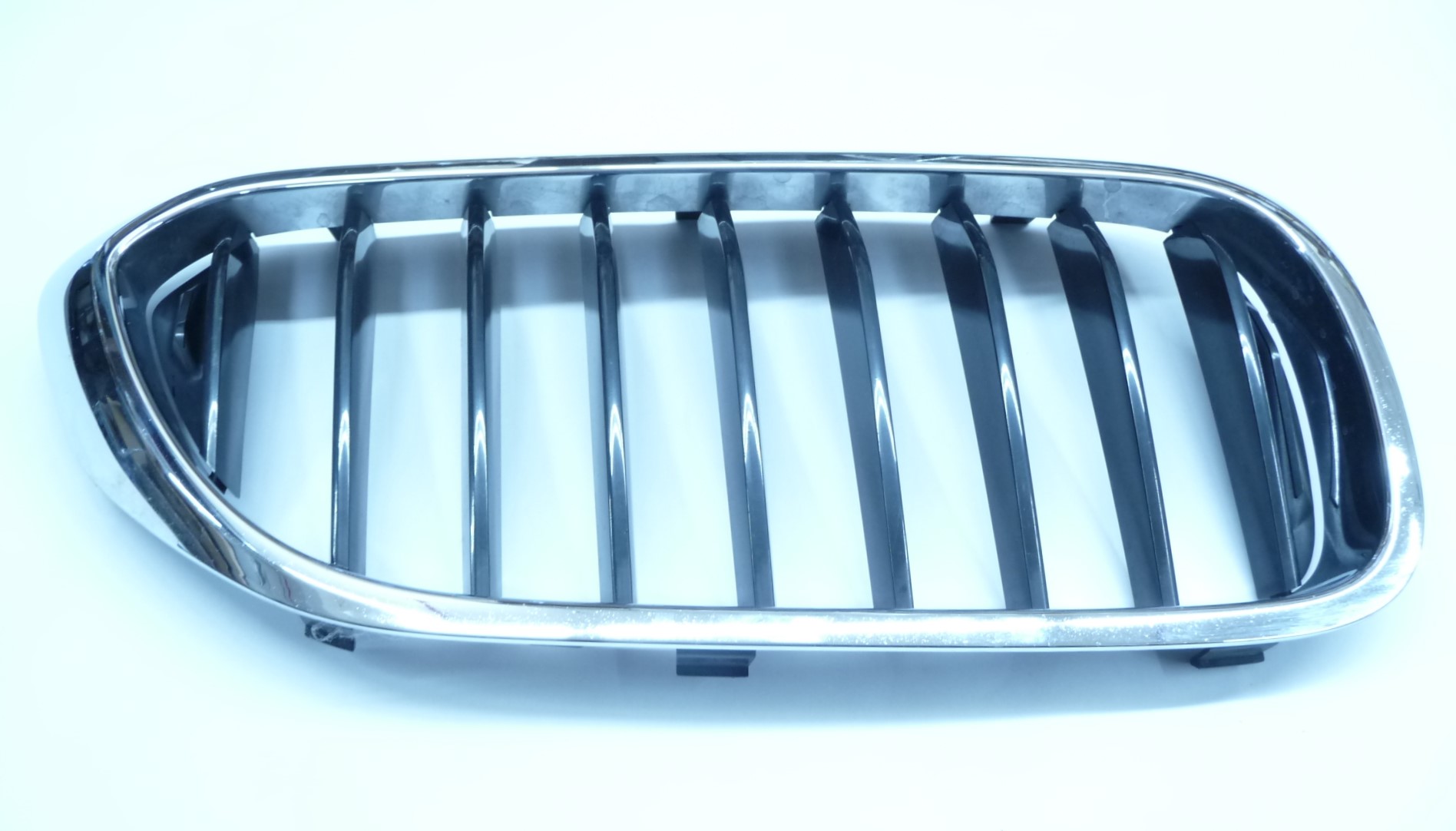 2017-2019 BMW G30 G31 530i 540i Front Right Side Grille 51137383520 OEM ...