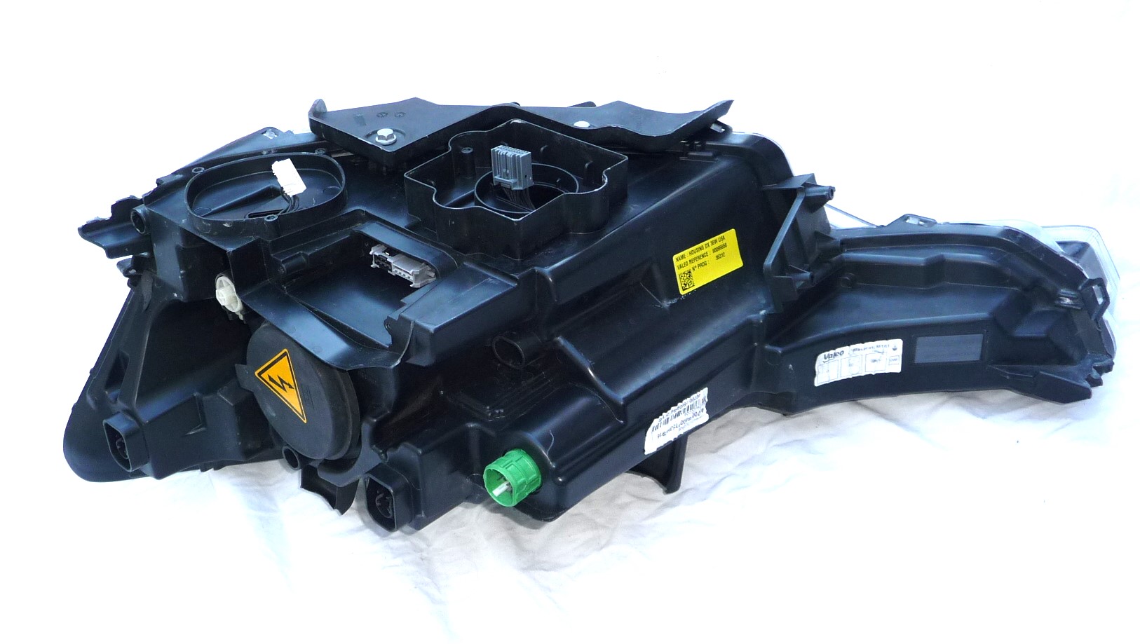 17-19 Maserati Levante M161 Right HID Headlight 670037331 OEM Missing ...