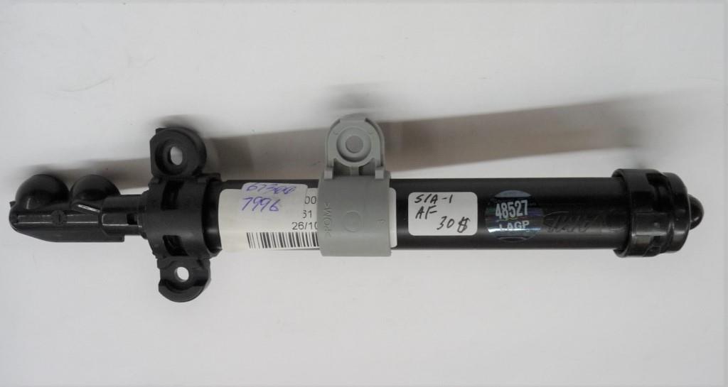 2017-2020 Maserati Levante Right RH Telescopic Headlight Washer ...