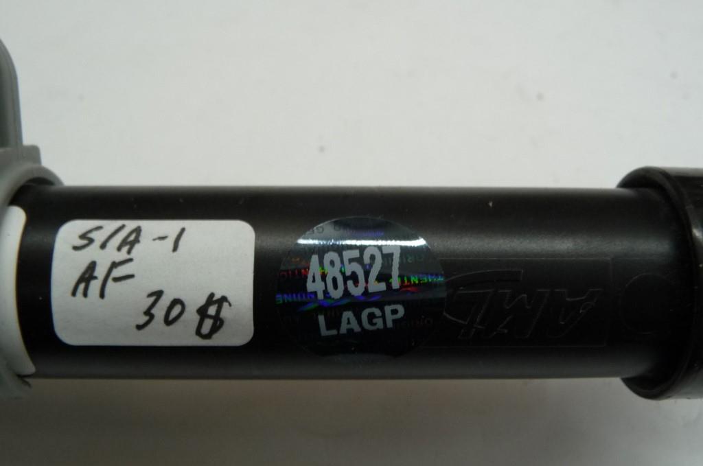 2017-2020 Maserati Levante Right RH Telescopic Headlight Washer ...