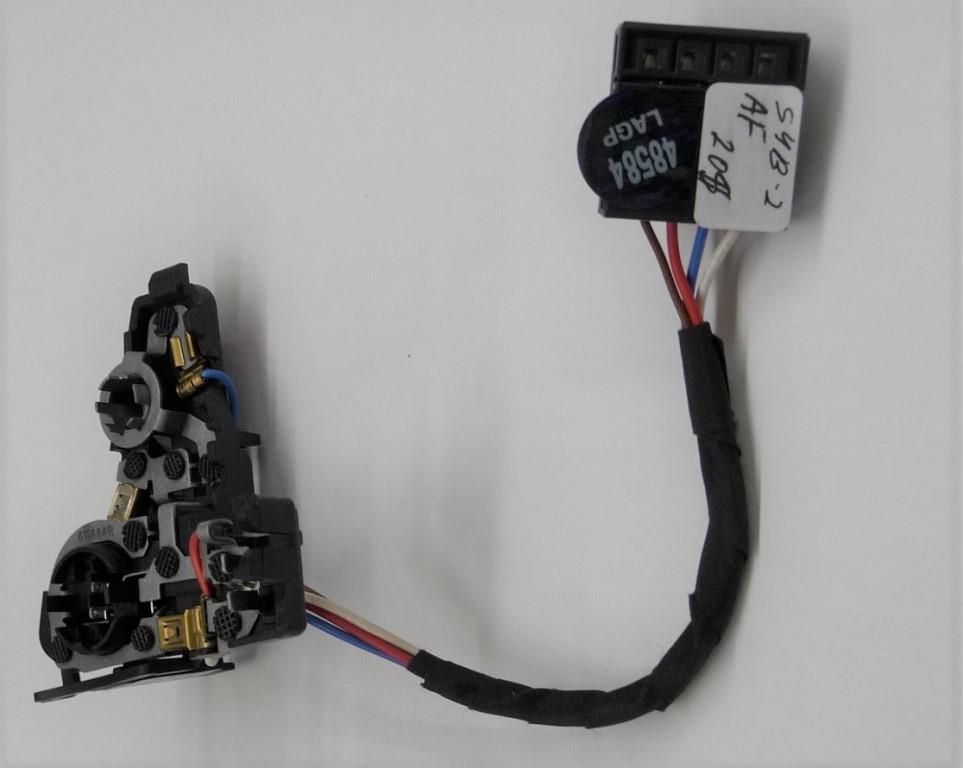 2014-2017 BMW F32 F33 428i Rear Right Tail Light Socket Panel ...