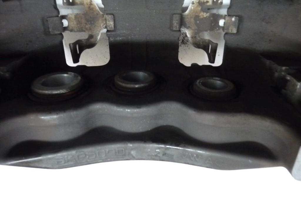 2016-2020 Bentley Bentayga Left Front Brake Caliper 4M0615105GJ OEM A1 ...