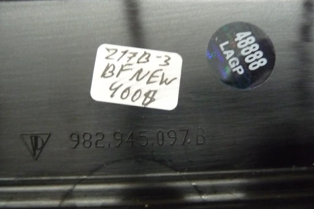 2017-2023 Porsche 718 Cayman Center High Mount Stop Light 982945097B ...