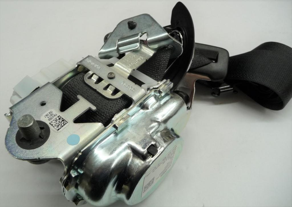 14-18 Chevrolet Silverado, GMC Sierra 1500 Front Left Seat Belt ...