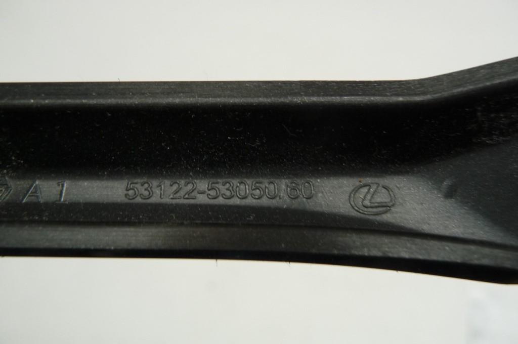 2017-2020 Lexus IS200t IS300 Radiator Grille Lower Molding 53122-53050 ...