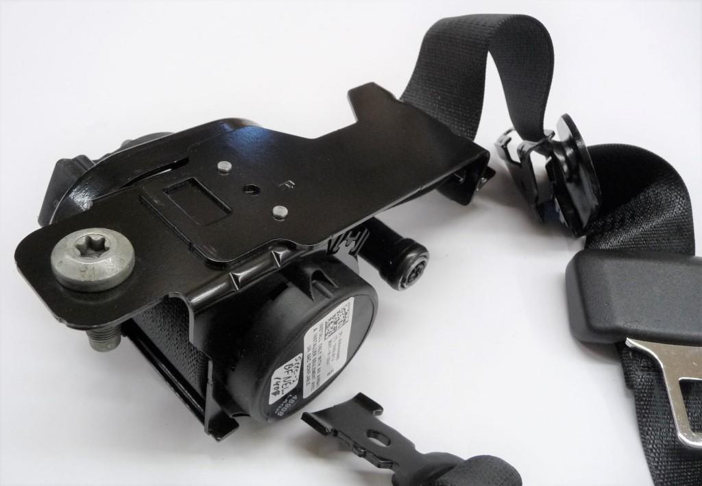 2011-2016 Cadillac SRX Front Right Passenger Side Seat Belt 19301475 ...