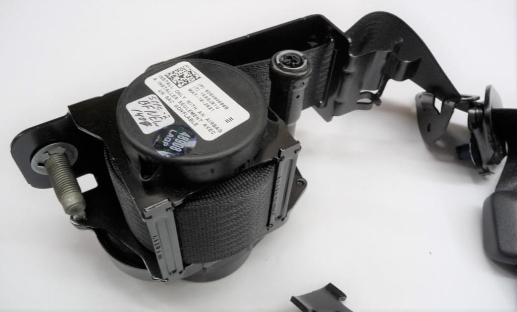 2011-2016 Cadillac SRX Front Right Passenger Side Seat Belt 19301475 ...