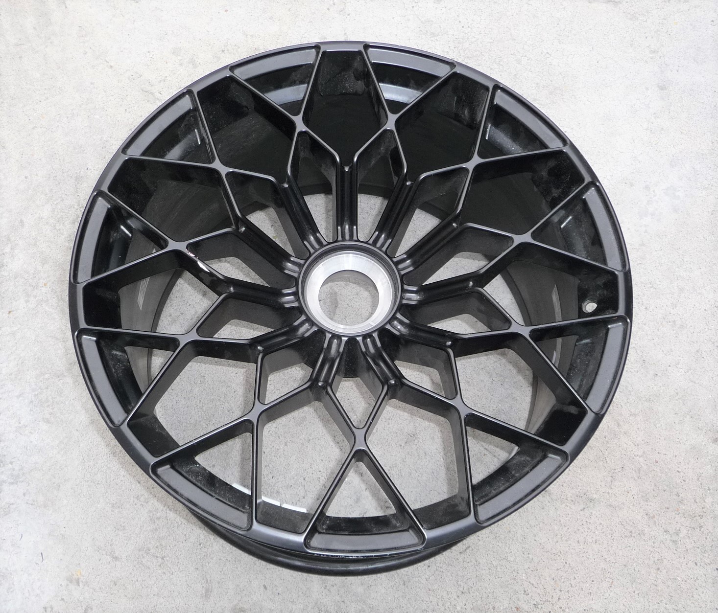 2021-2022 Lamborghini Huracan STO Centerlock Rear 20" Rim E11JX20 ...