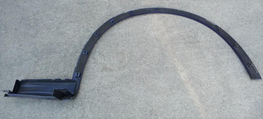 2017-2020 Maserati Levante Front Left Wheel Arch Molding Trim 670035626 ...