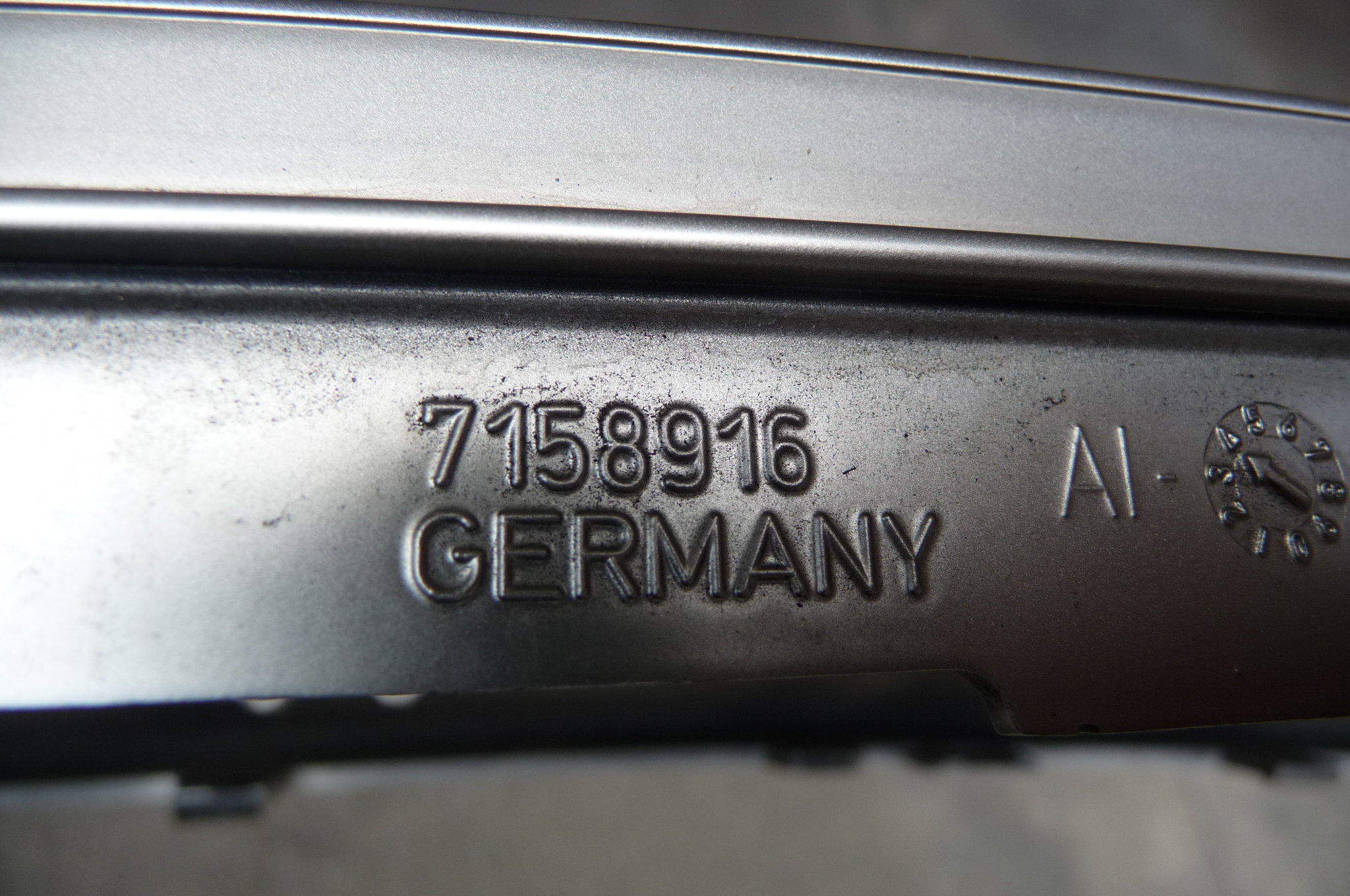 2010-2014 Rolls Royce Ghost radiator grille upper Cover Bezel ...