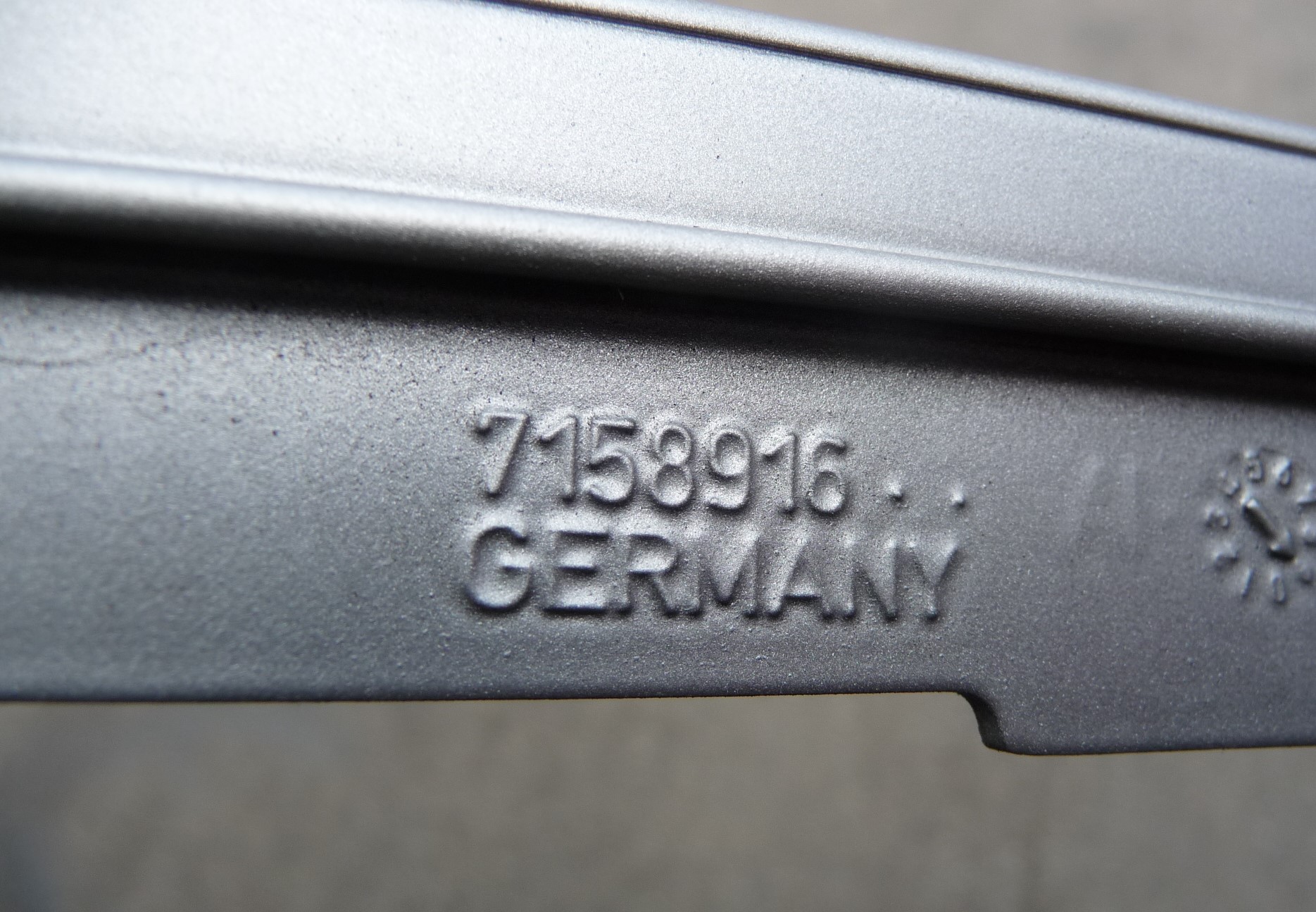 2010-2018 Rolls Royce Ghost radiator grille upper Cover Bezel ...