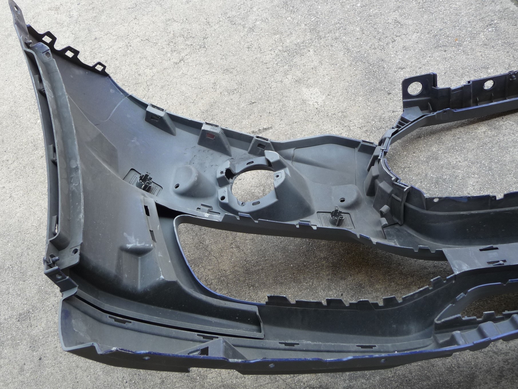 2017-2018 Maserati Levante Front Bumper Cover 670079310; 670035297 OEM ...