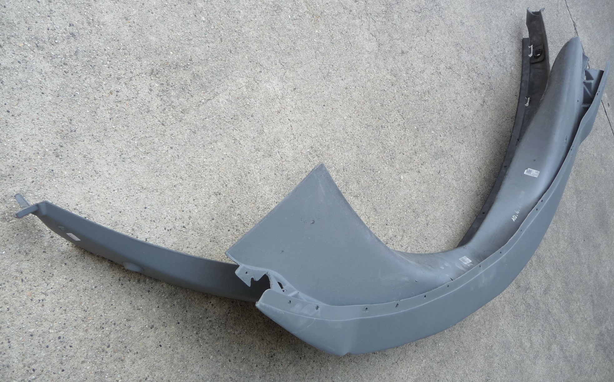 2016-2019 McLaren 570S Front Bumper Lower Portion 13A6103CP.01 ...