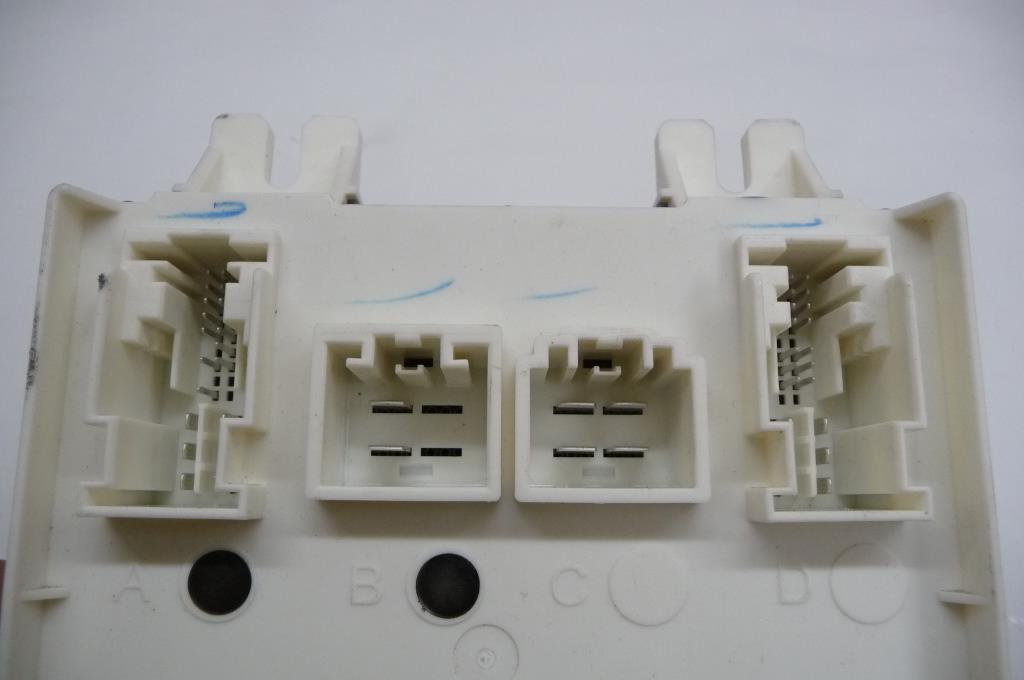 2020 Chrysler Pacifica Voyager BCM Body Control Module 68424600AD OEM ...