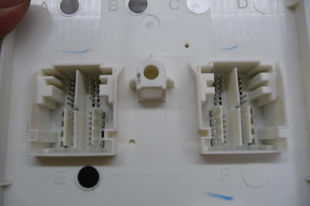 2020 Chrysler Pacifica Voyager BCM Body Control Module 68424600AD OEM ...