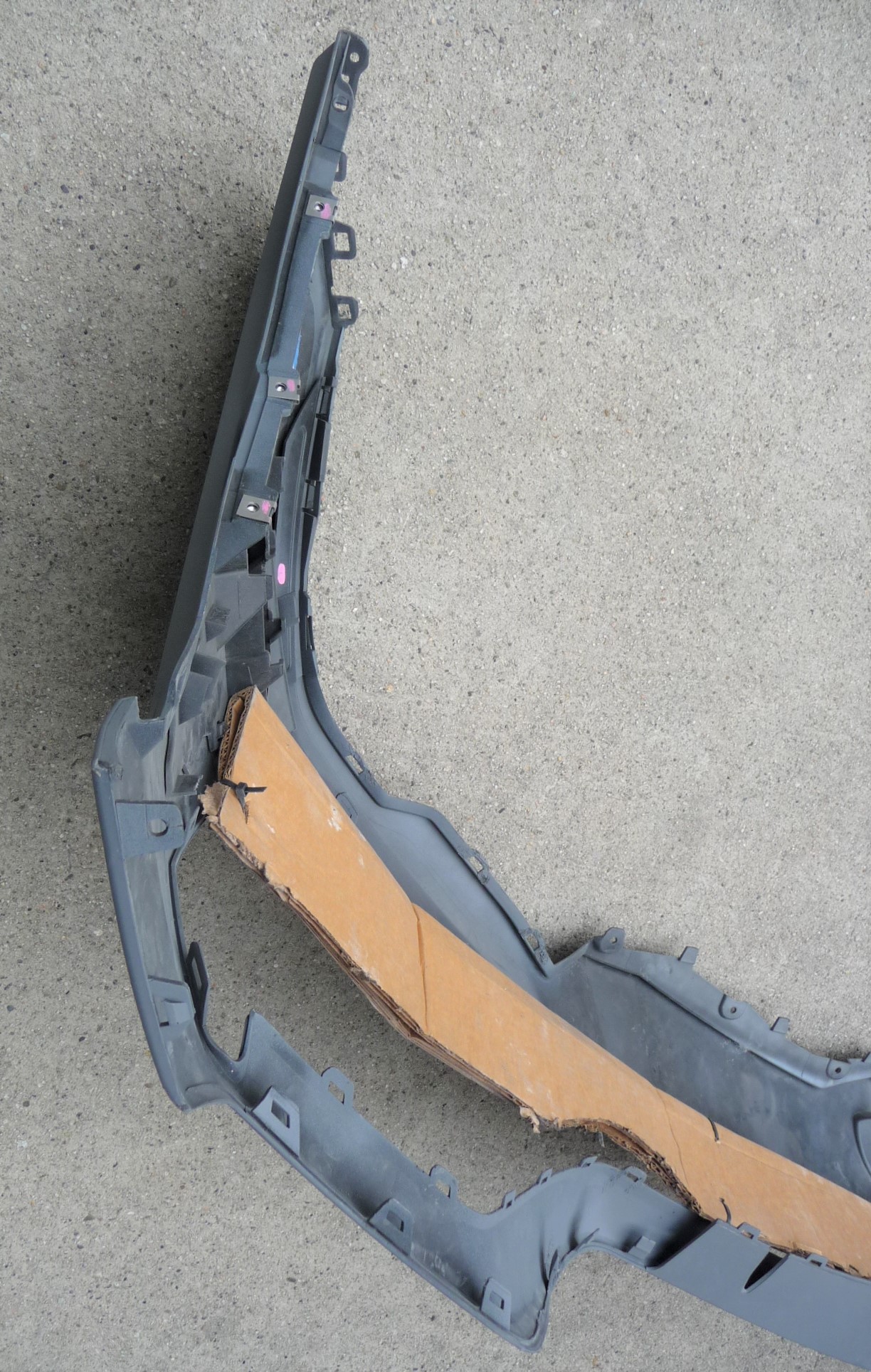 2019 2021 2022 2023 2024 Lamborghini URUS front bumper Upper Cover ...
