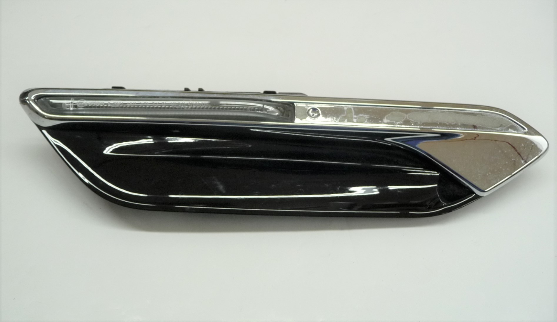 2012-2019 BMW F06 F12 F13 M6 Front Right Turn Signal Light 51138050520 ...