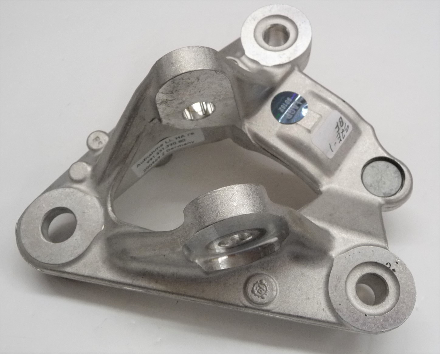 2018 Porsche 911 991.2 GT3 Rear Right Shock Mount Upper Bracket ...