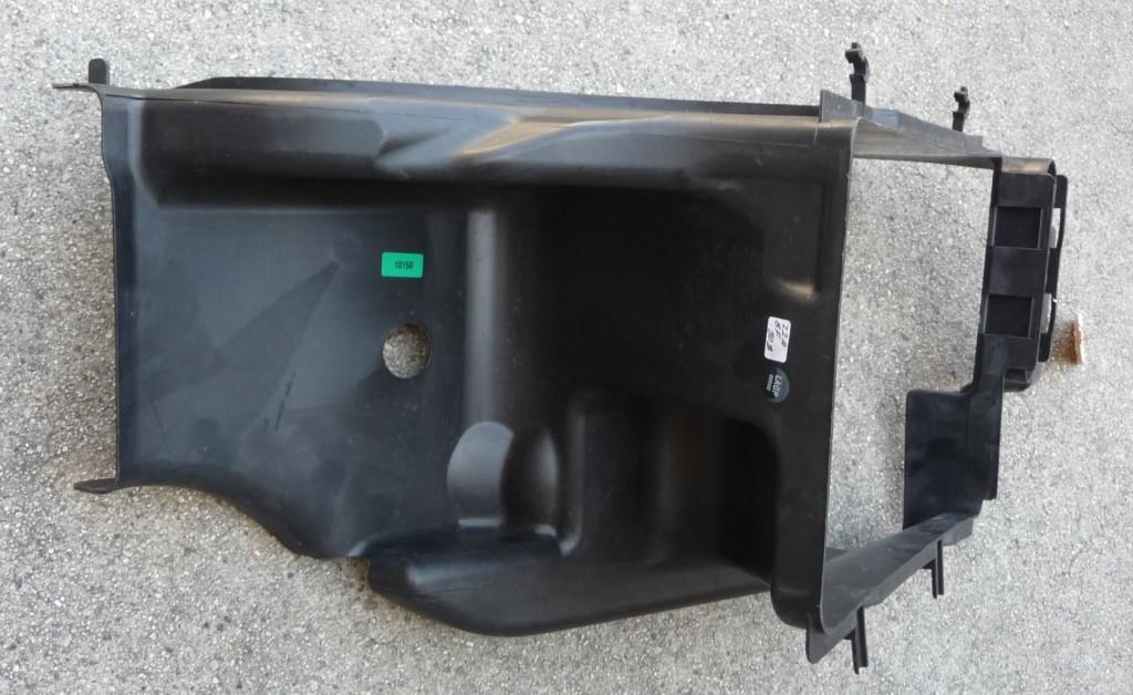 2016-2020 Bentley Bentayga Air Duct for Charge Air Cooler 36A117335B ...