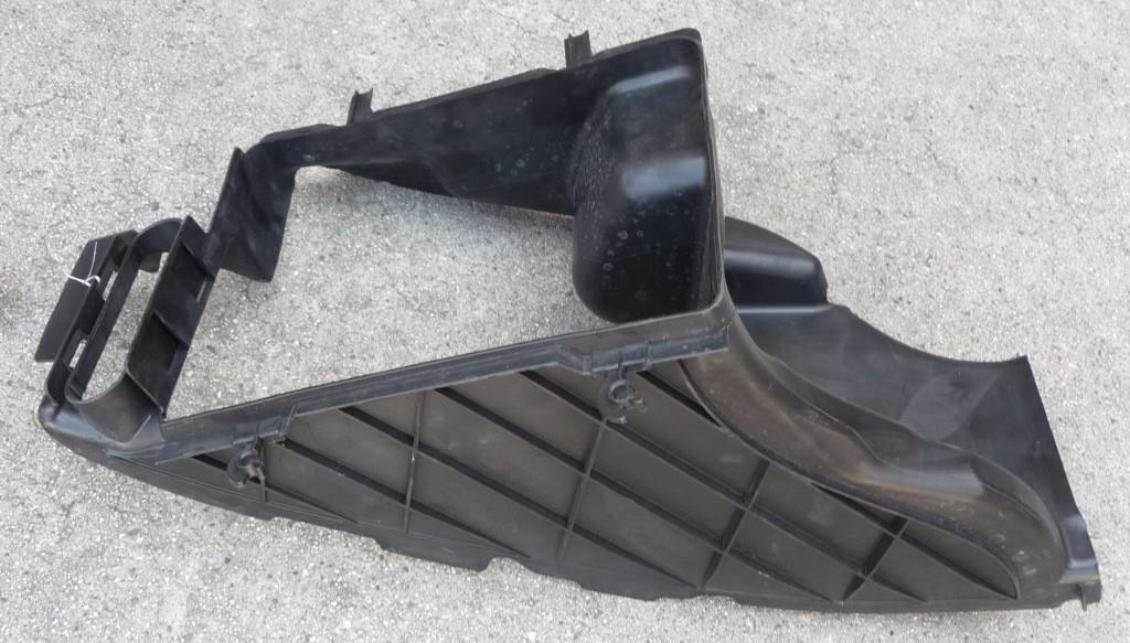 2016-2020 Bentley Bentayga Air Duct for Charge Air Cooler 36A117335B ...