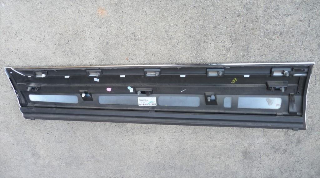 2016-2020 Bentley Bentayga Front Right Door Trim Molding 36A853072AA9B ...
