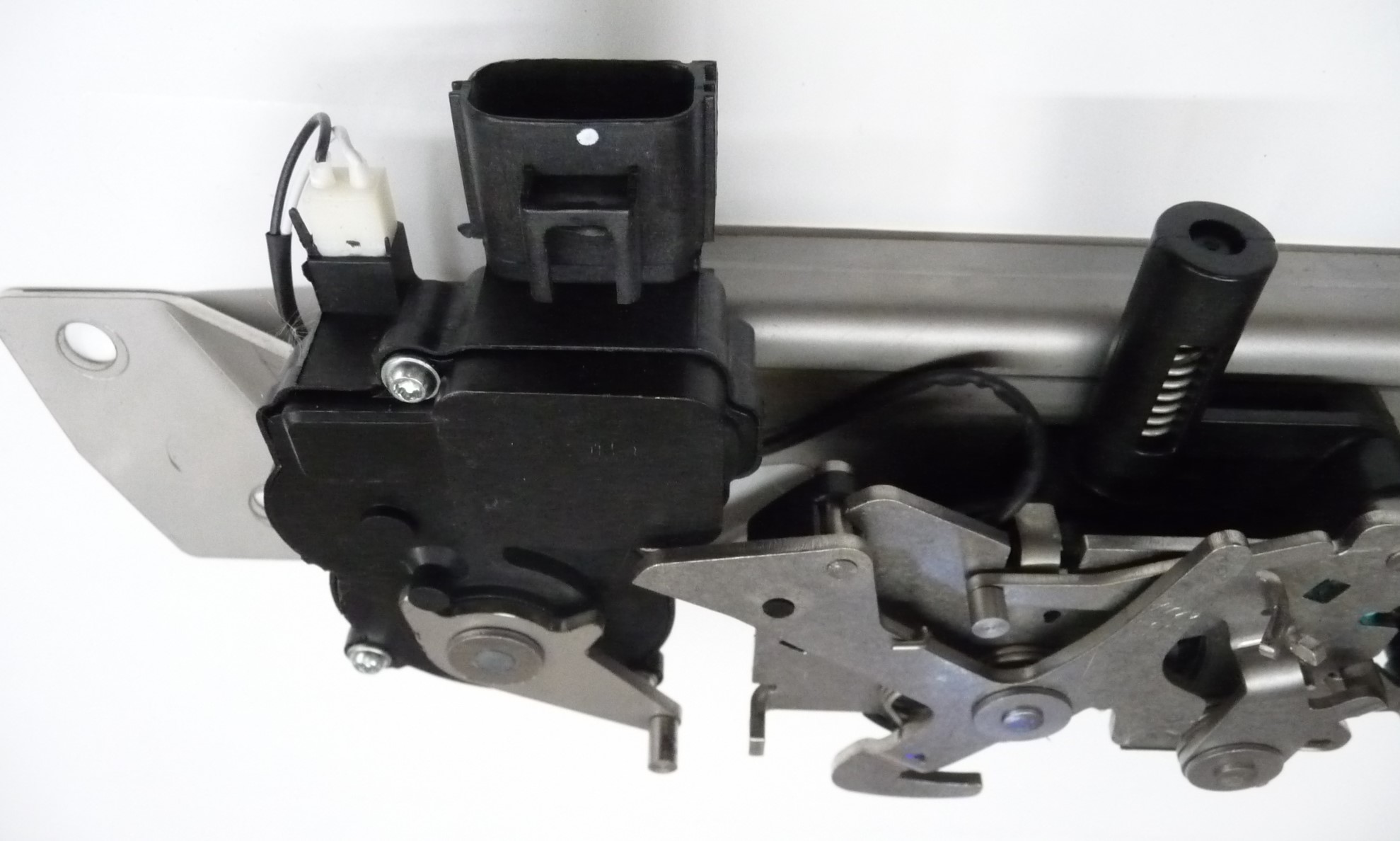 2019 2020 2021 McLaren 600T Hood Bonnet Primary Lock Latch 22AD841GP01 ...