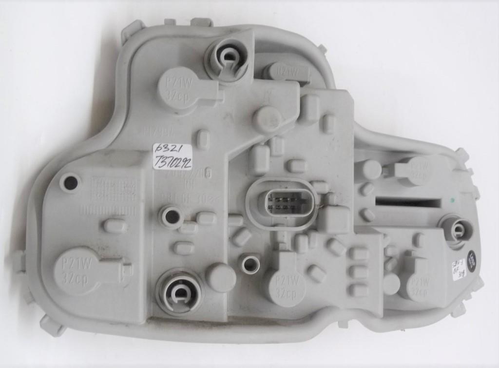 2014-2017 BMW F22 F23 228i 230i Tail Light Socket, Right 63217370292 ...