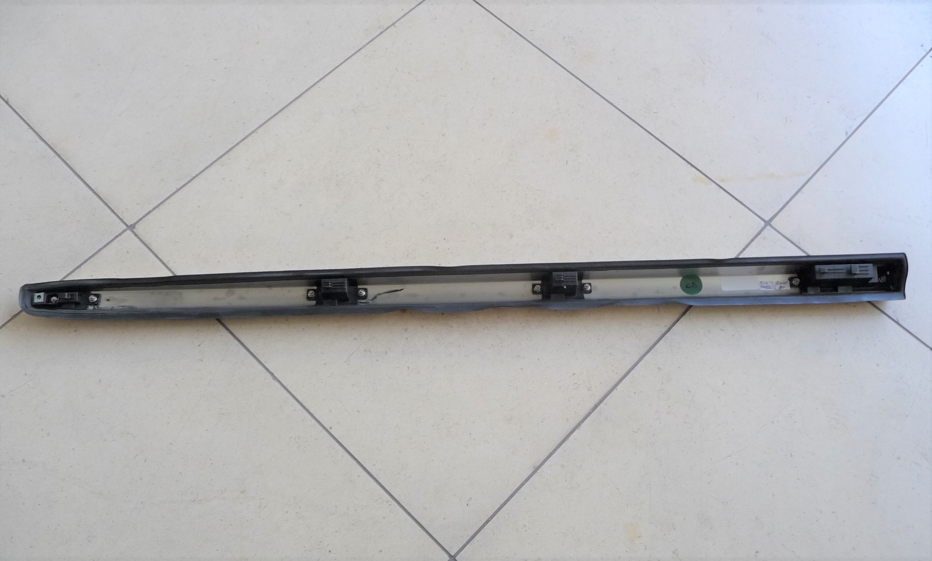 18-22 Rolls Royce Cullinan Front Right Door Molding Chrome Trim ...