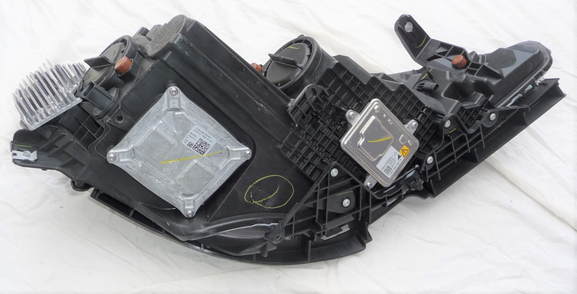 2017 2018 2019 2020 Chrysler Pacifica Driver Left LED Headlight ...